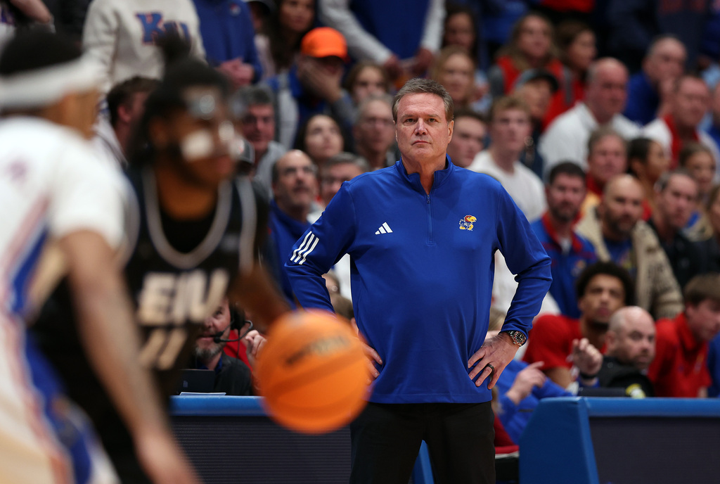 Kansas coach Bill Self impressed by UConn men's basketball team