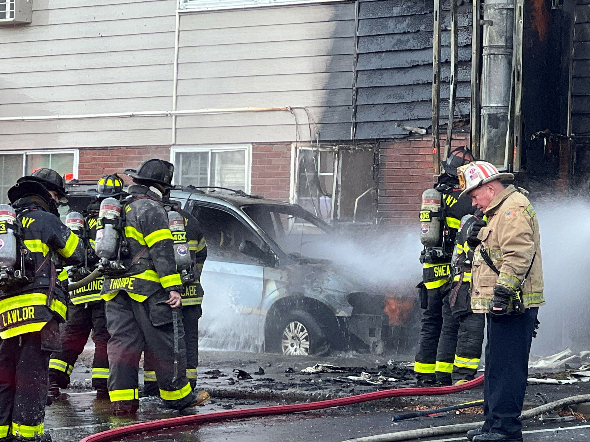 Ruptured gas line fuels fire in Albany apartment complex