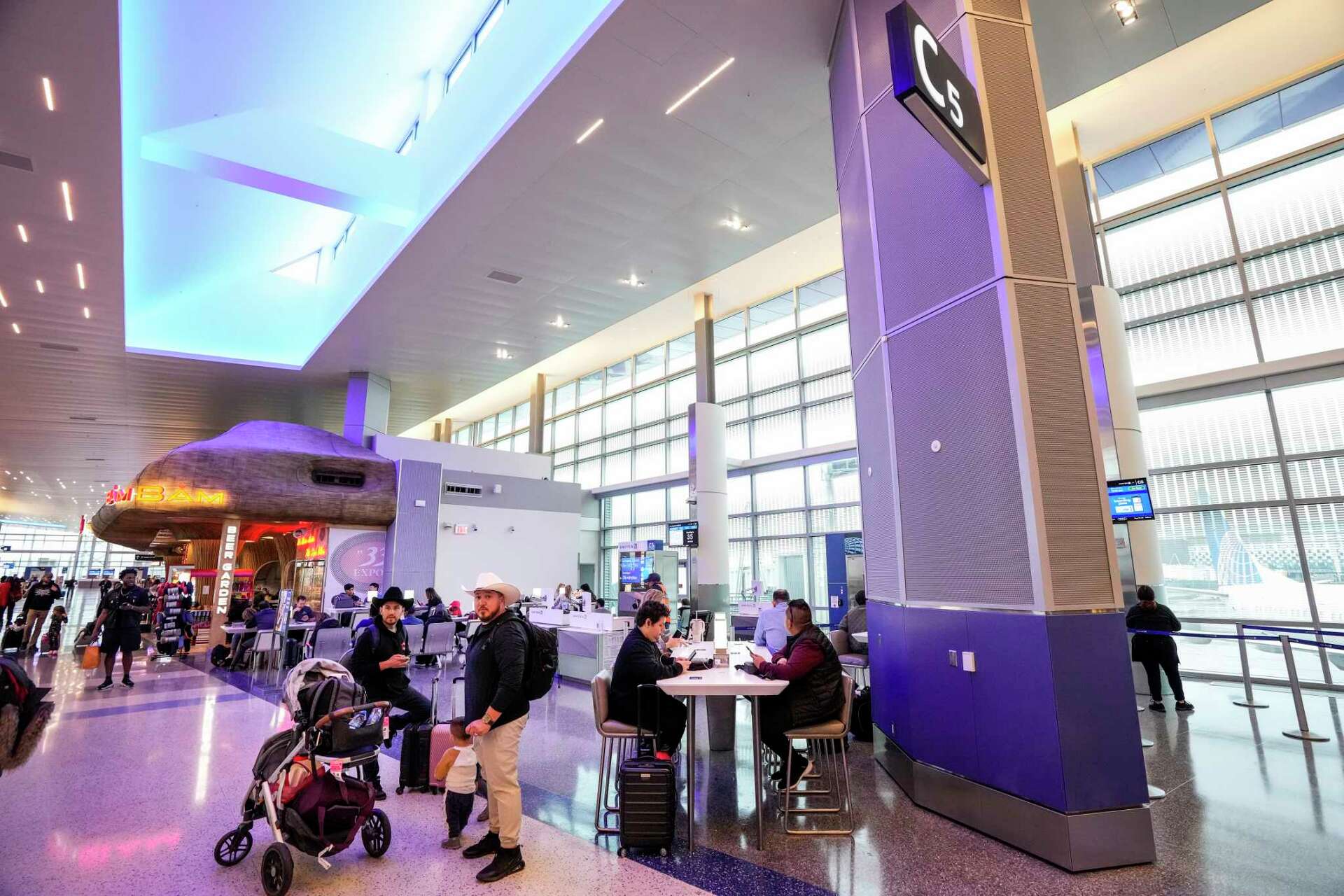 Houston Airports, Wisk partnering on self-flying taxis in Texas