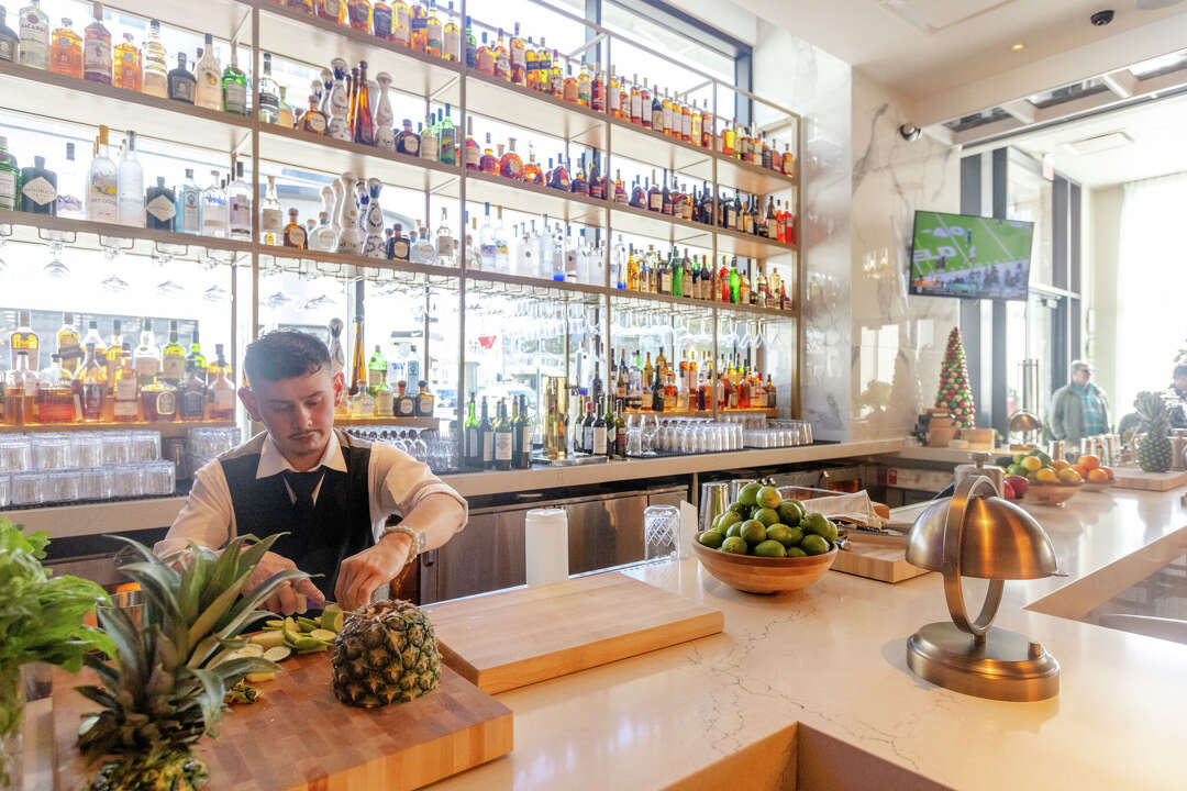 Buzzy new restaurants lead to a complete turnaround for Bay Area mall