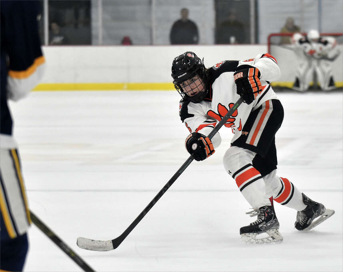 Edwardsville scores three in third to rally past O'Fallon