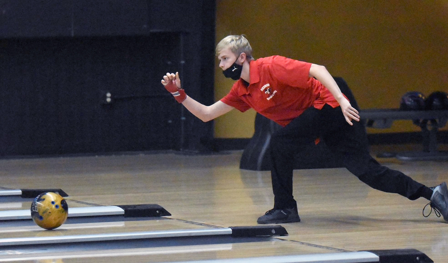 Defending state runner-up O'Fallon downs Alton boys bowling team