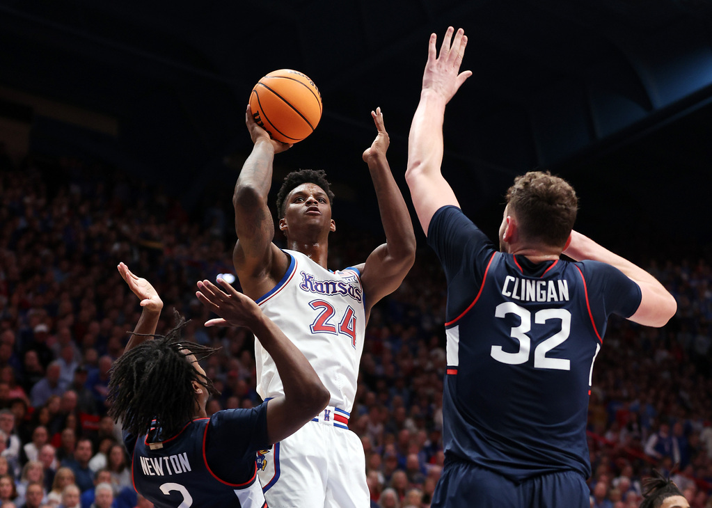 UConn men's basketball team battles back, falls short at Kansas