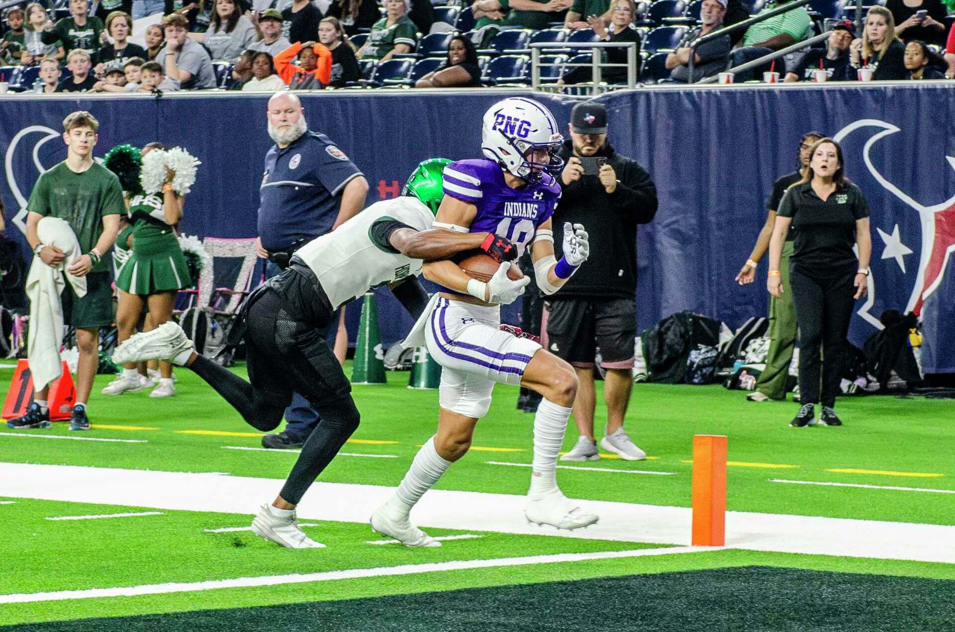 Port Neches-Groves handles Huntsville at NRG Stadium