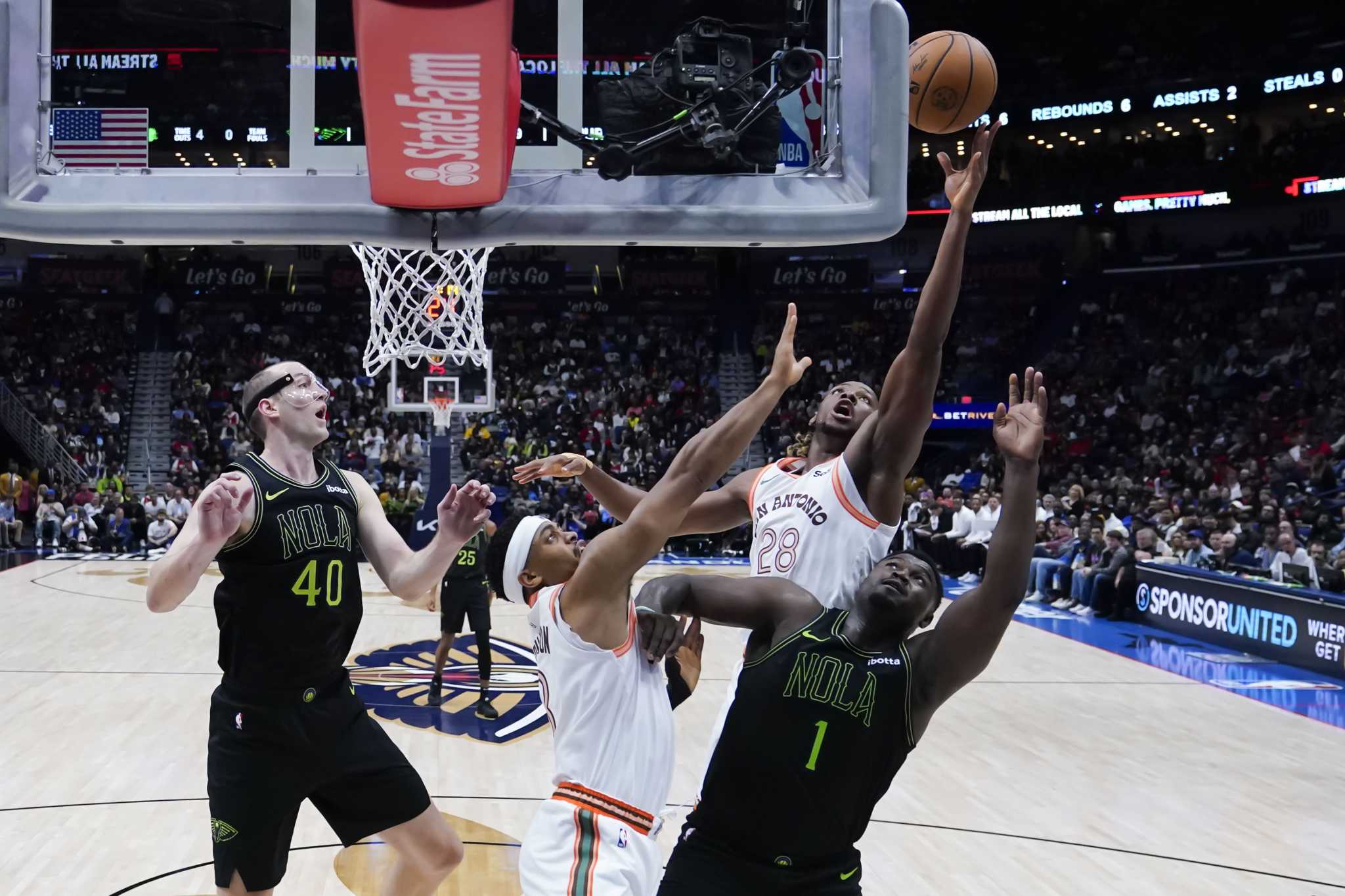 Charles Bassey a bright spot as Spurs' losing streak hits 14 games