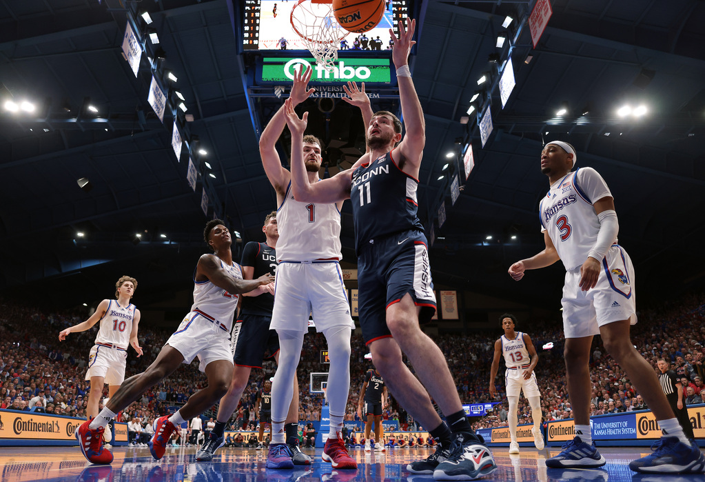 UConn men's basketball team returns to action vs. DePaul after break