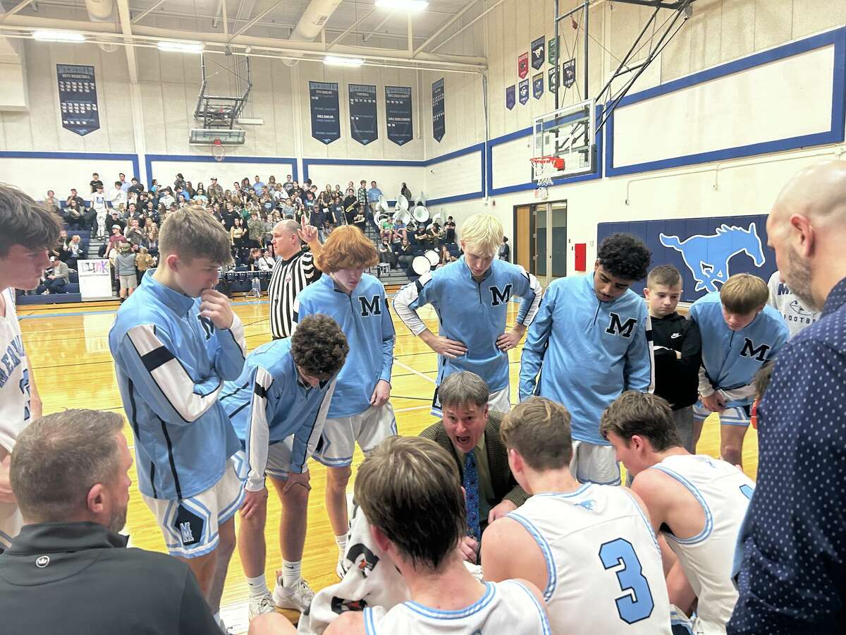 Meridian overcame a slow start to beat Pinconning 40-24