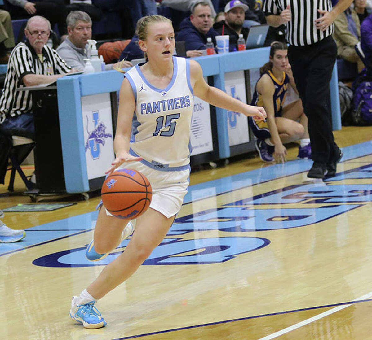 CM's arc assault beats Jersey, despite 29 from Crawford