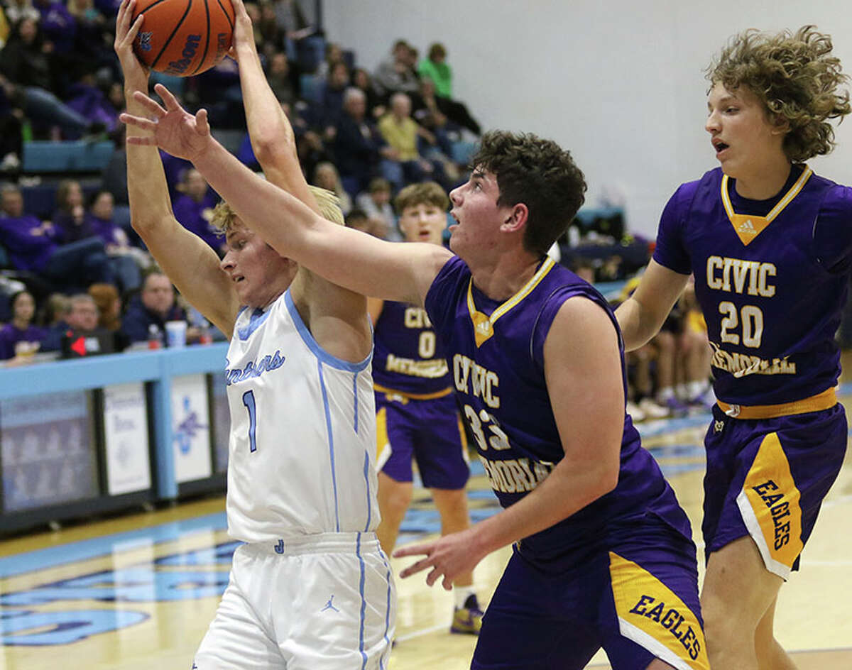 Brunaugh leads Jersey to win over CM in MVC opener