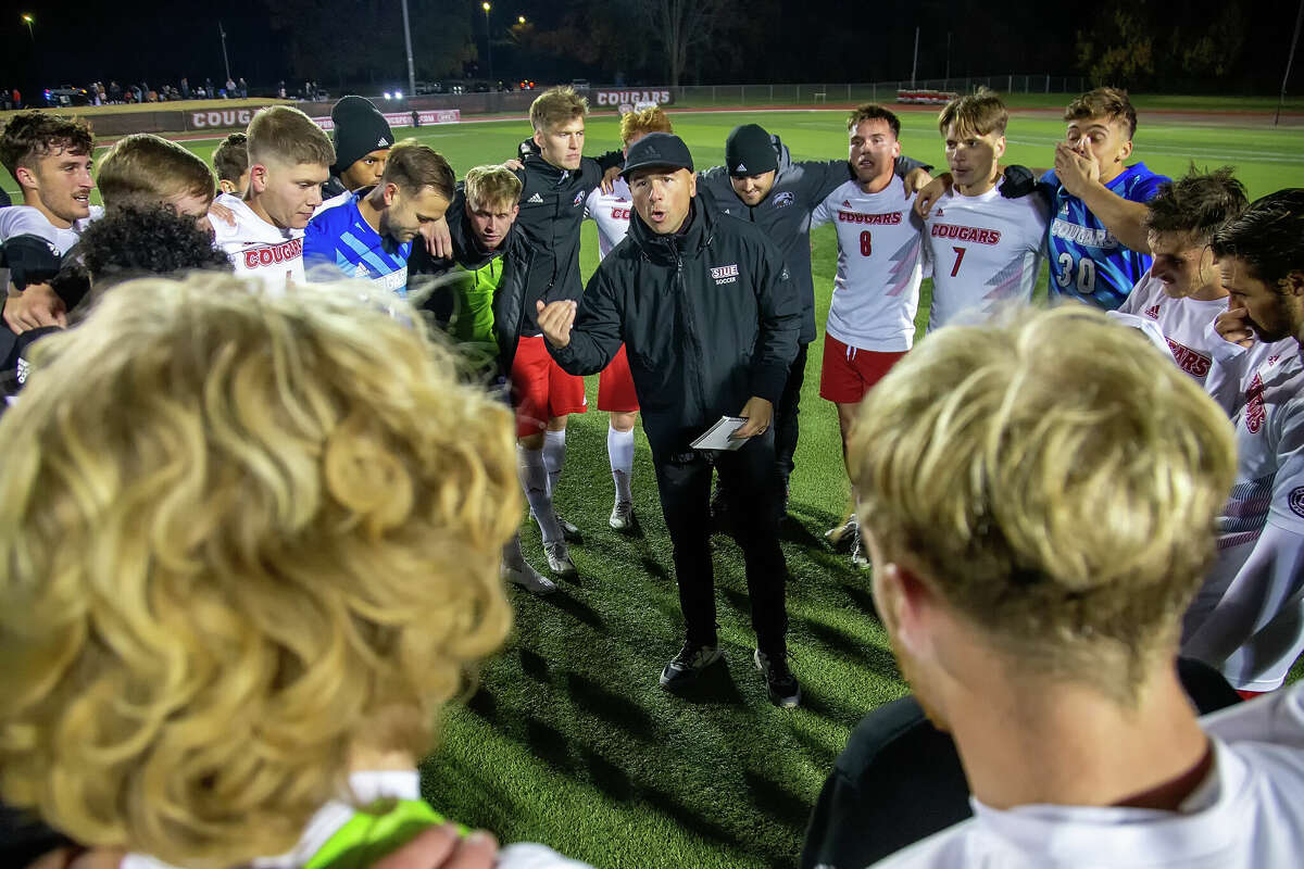 SIUE's soccer staff earns national recognition