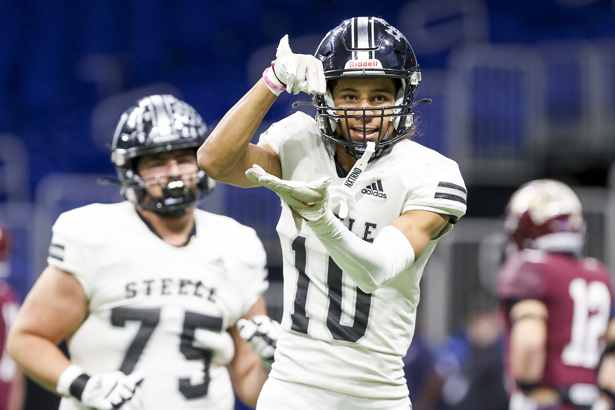 Steele’s explosive offense looks to lead the Knights to a state title