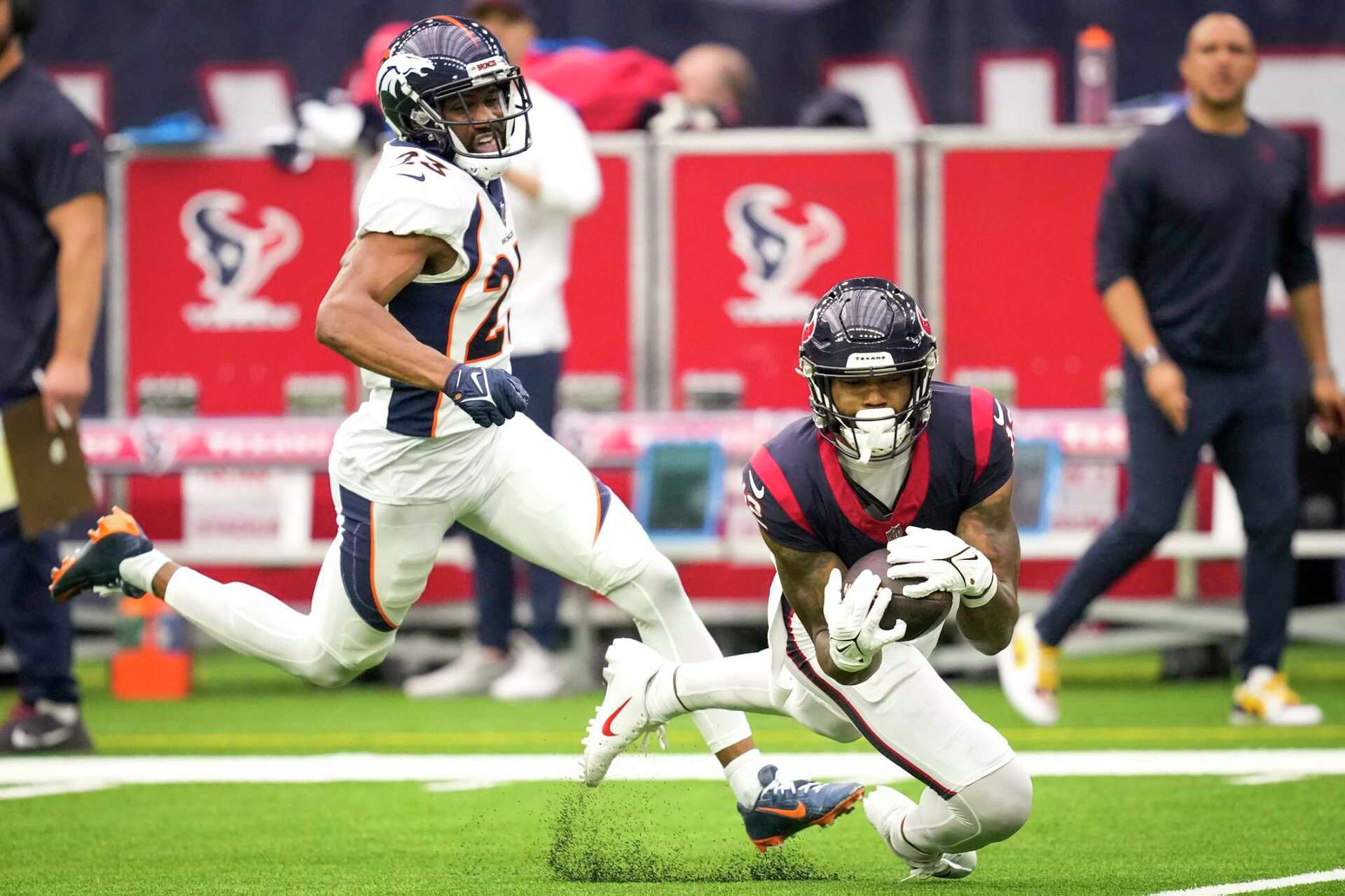 Houston Texans rookie WR Tank Dell out for rest of season