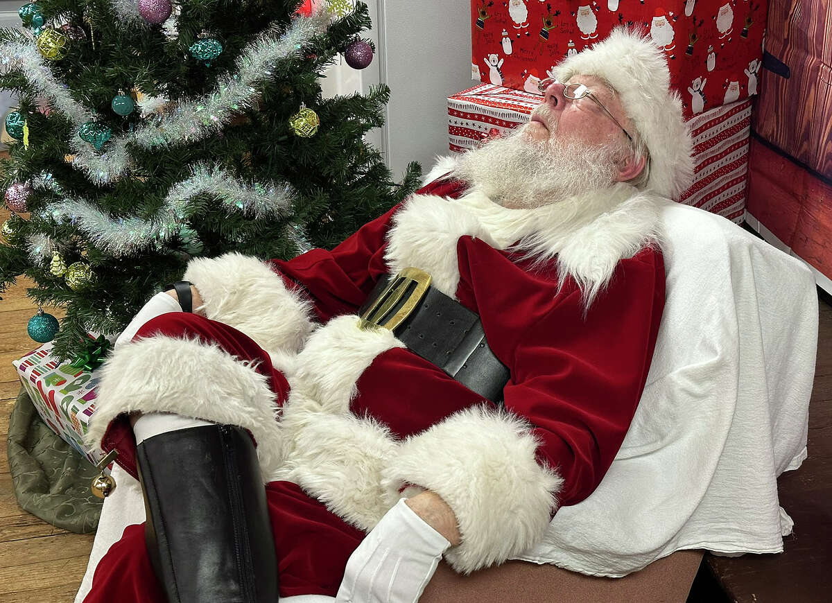 Huron County Santa Claus has busy schedule during holidays