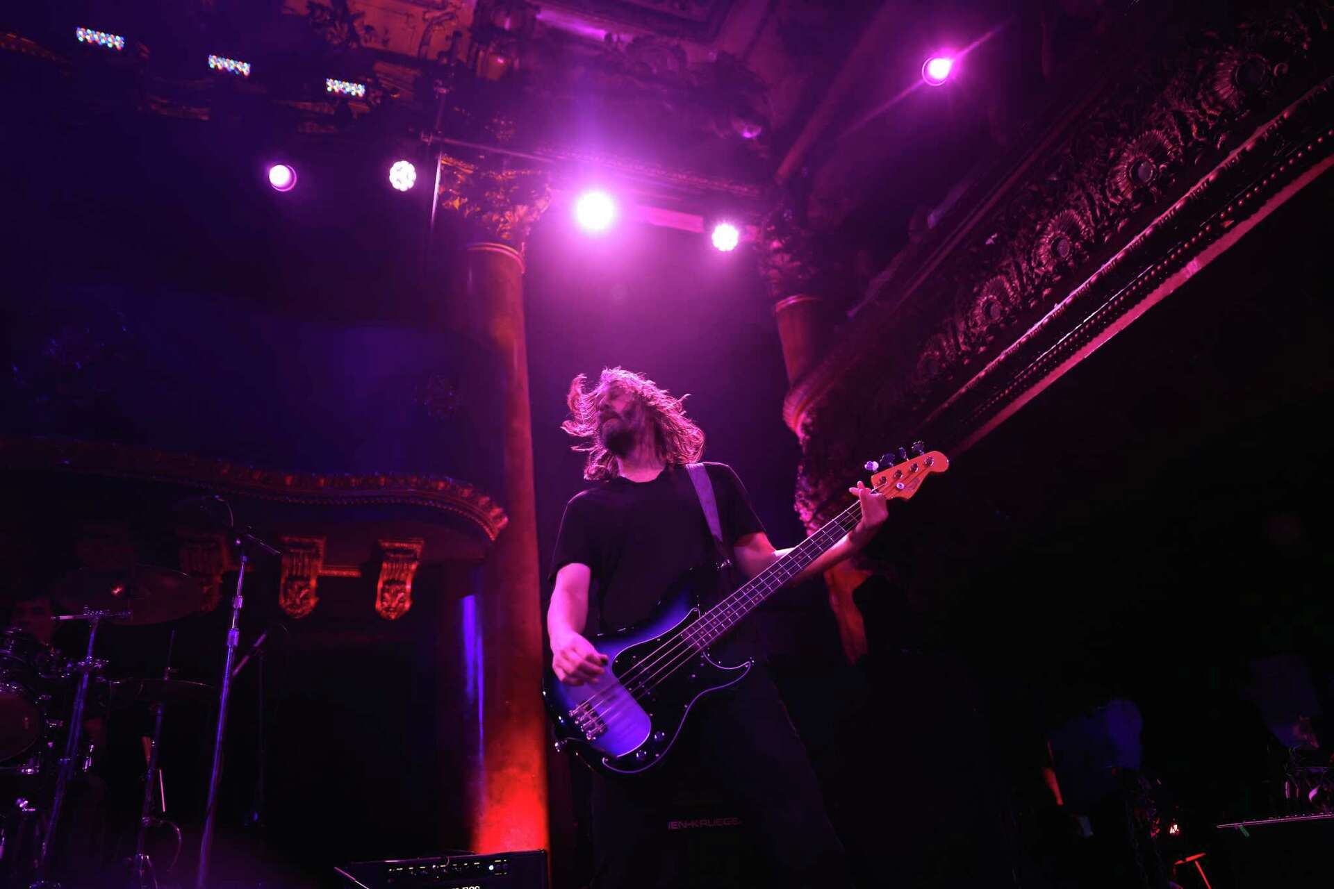 Keanu Reeves lets music do the talking at Dogstar’s S.F. concert