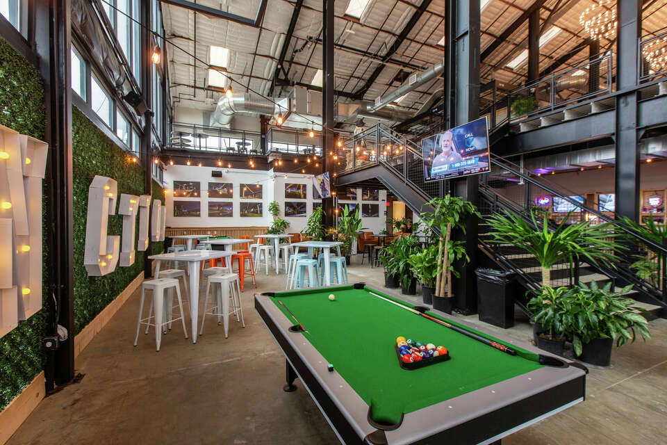 Houston food hall Junction HTX evicted its tenants through group text