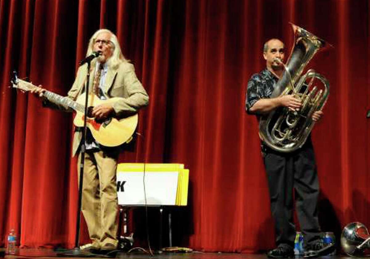Heywood Banks coming to Big Rapids for Tuba Bach holiday concert