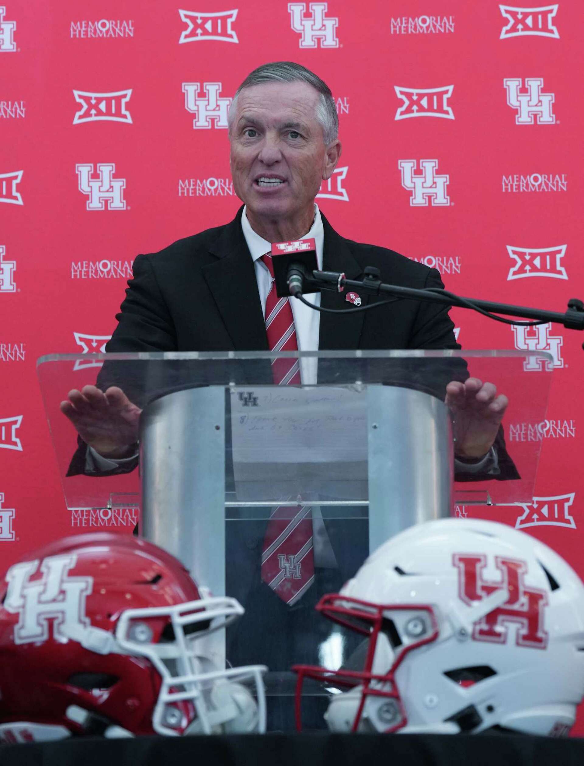UH football: Cougars introduce new football coach Willie Fritz