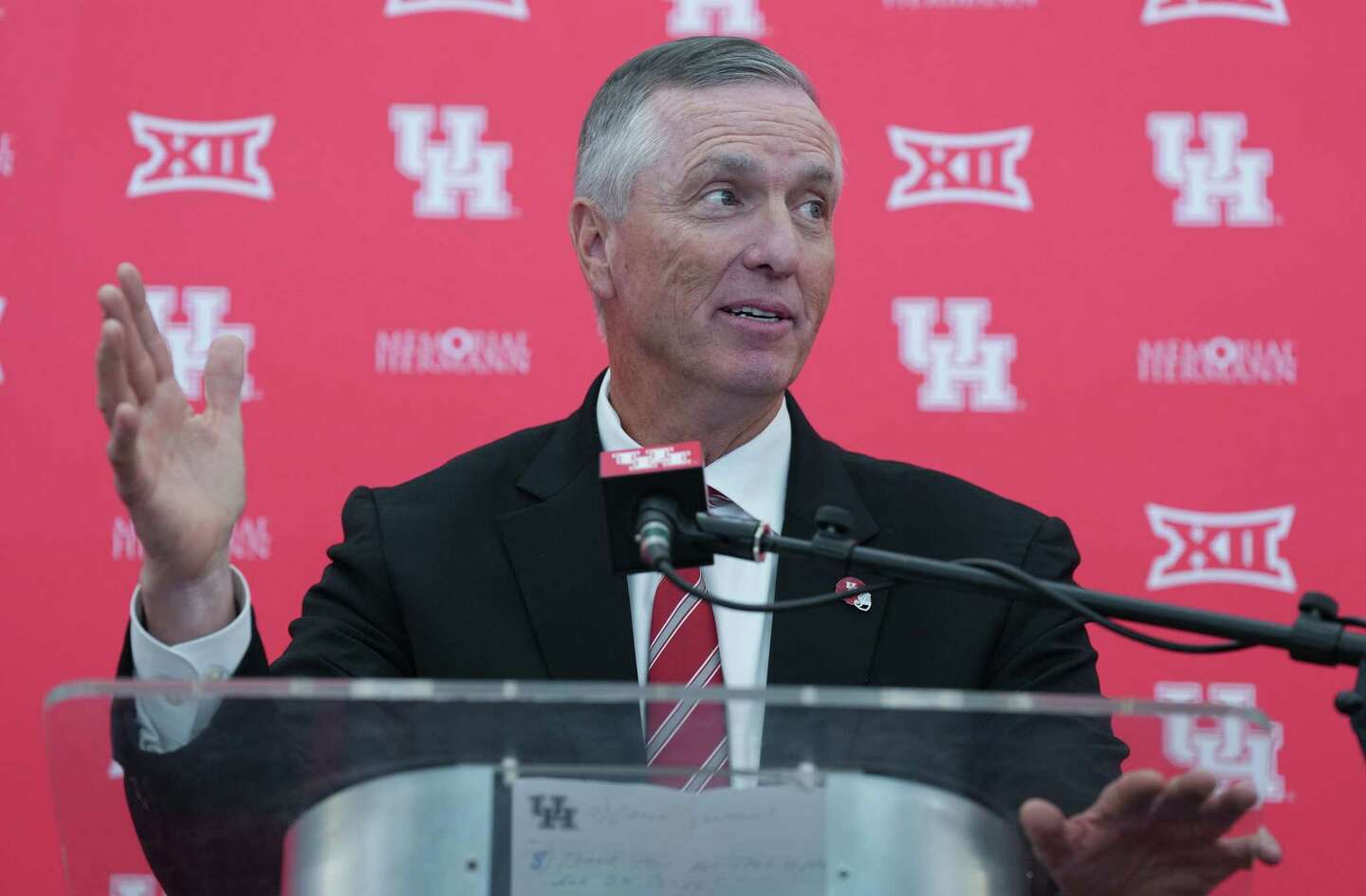 UH football: Cougars introduce new football coach Willie Fritz
