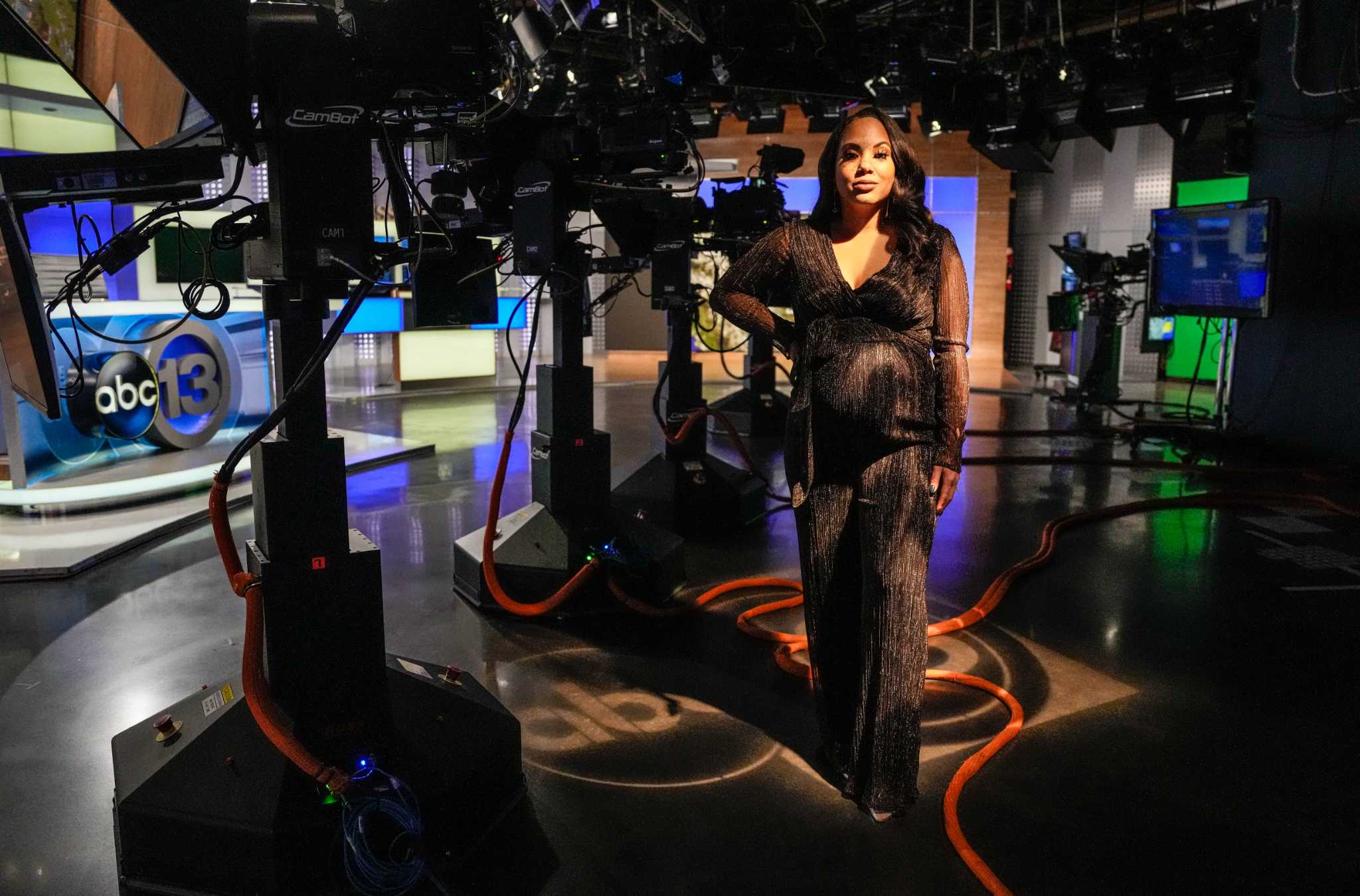 ABC13's Erica Simon fends off pregnancy body shaming once again