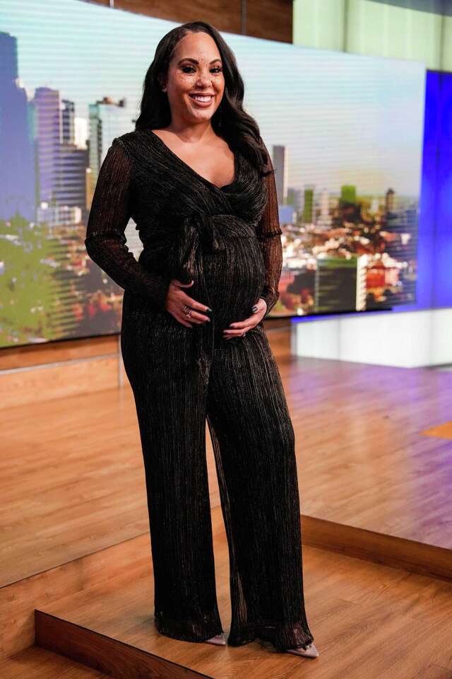 ABC13's Erica Simon fends off pregnancy body shaming once again