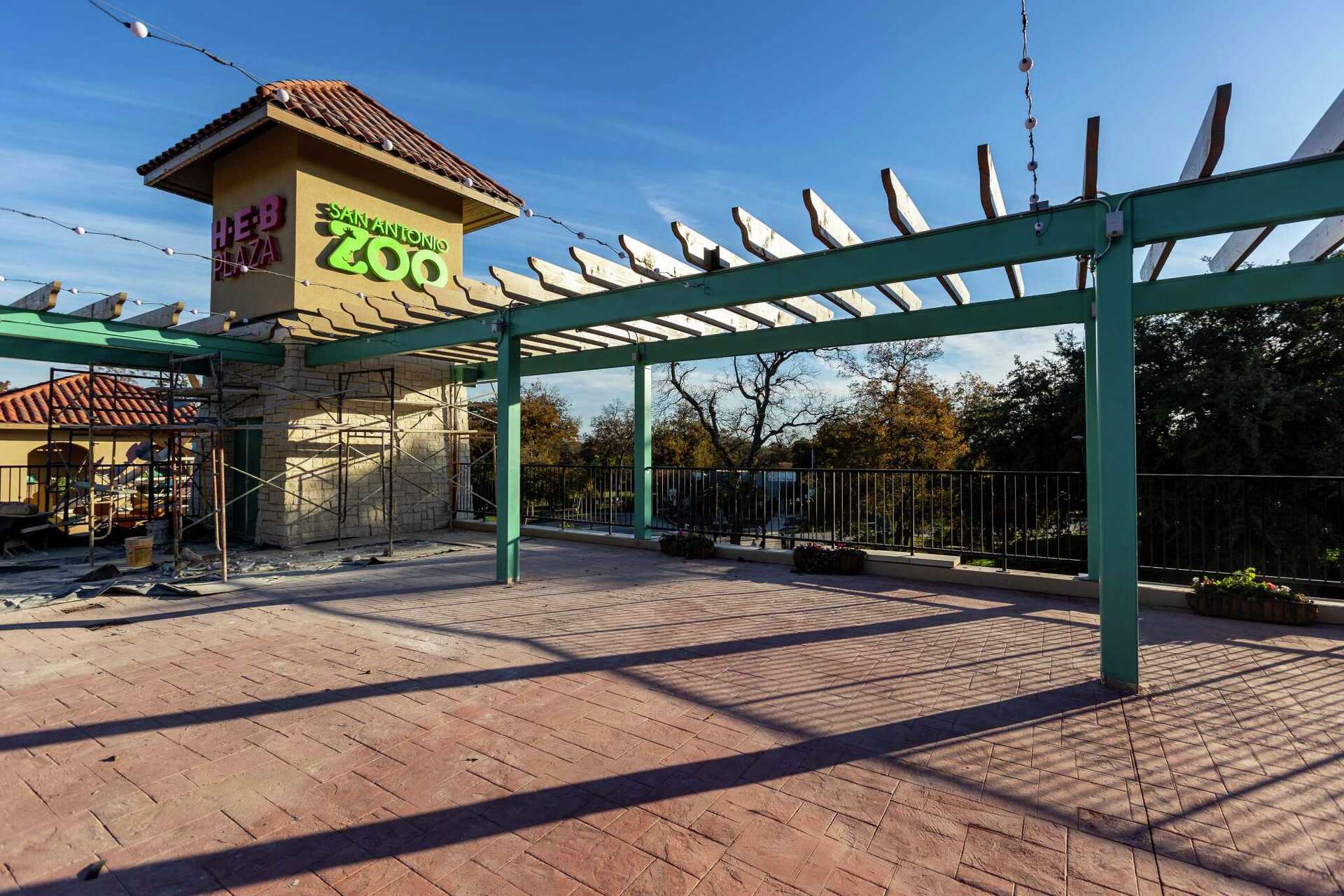 Bigger giraffe area, casita to stay overnight at San Antonio Zoo