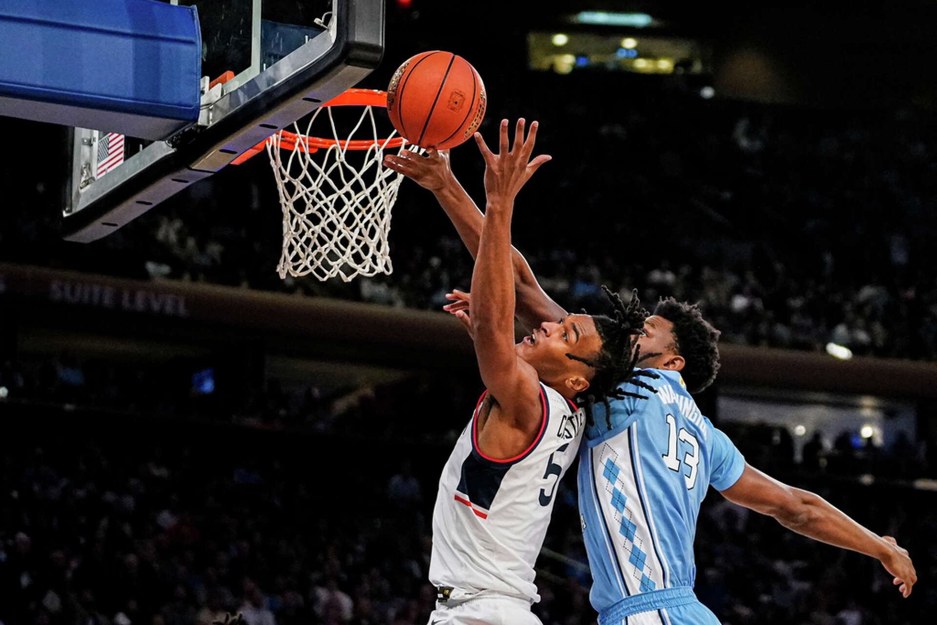 Cam Spencer leads UConn men's basketball over UNC at Jimmy V Classic