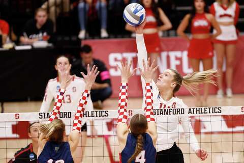 Kendall Kipp leads Stanford volleyball into Sweet 16 eyeing NCAA title