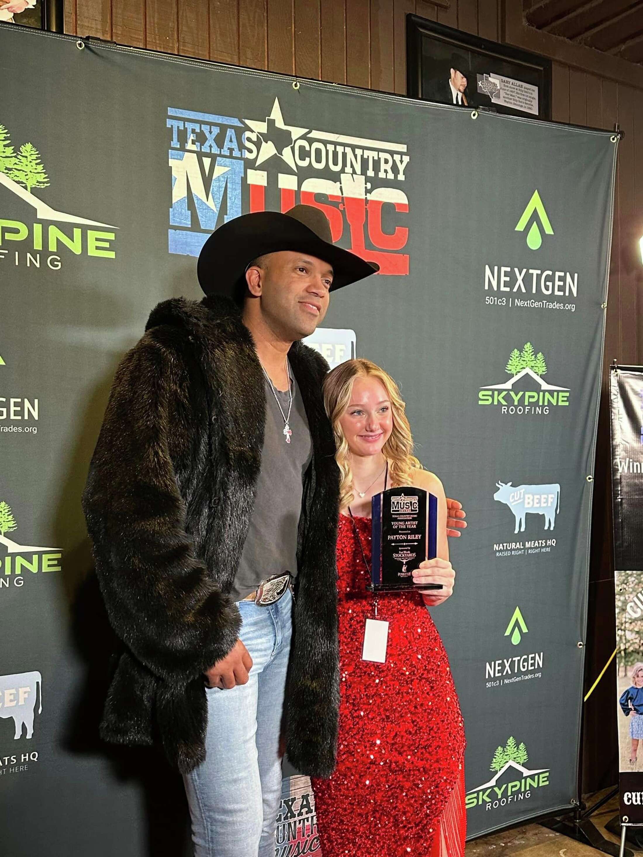 Conroe's Payton Riley named 'Young Artist of the Year' at TCMA awards