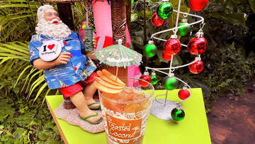 Houston holiday bars to celebrate Christmas with festive drinks