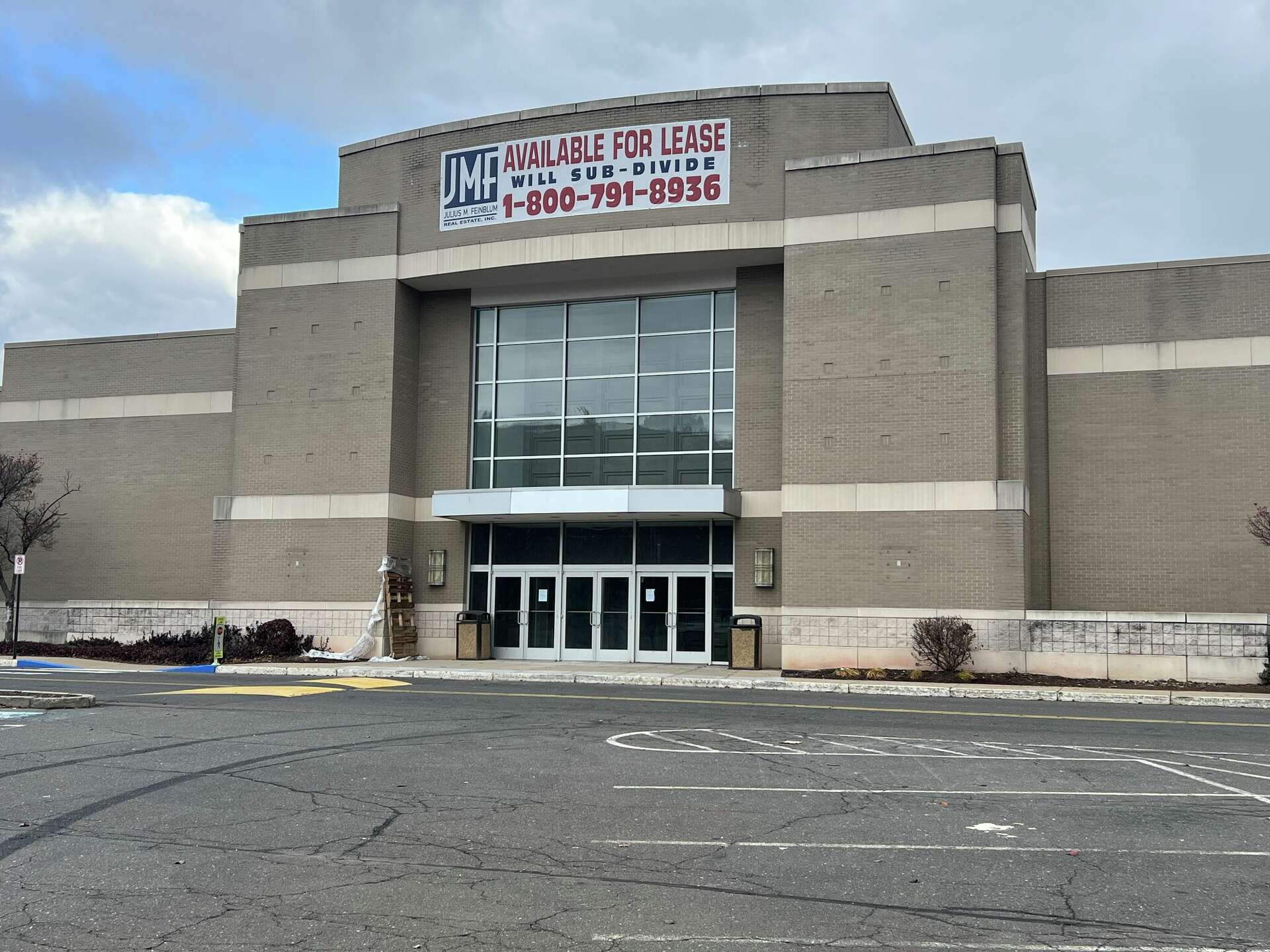 Bath & Body Works to leave Waterbury's Brass Mill Center