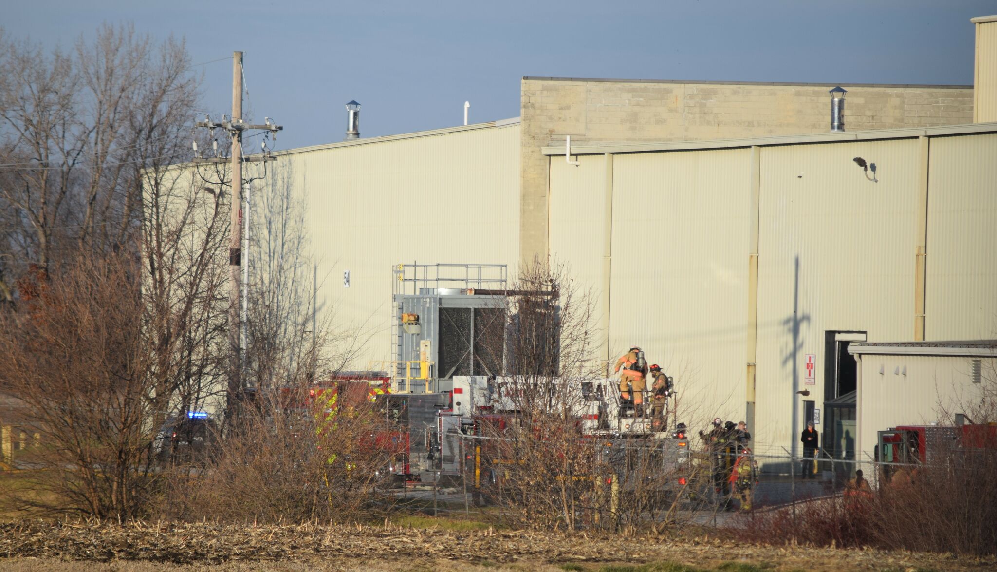 Jacksonville Fire Department responds to Reynolds plant fire