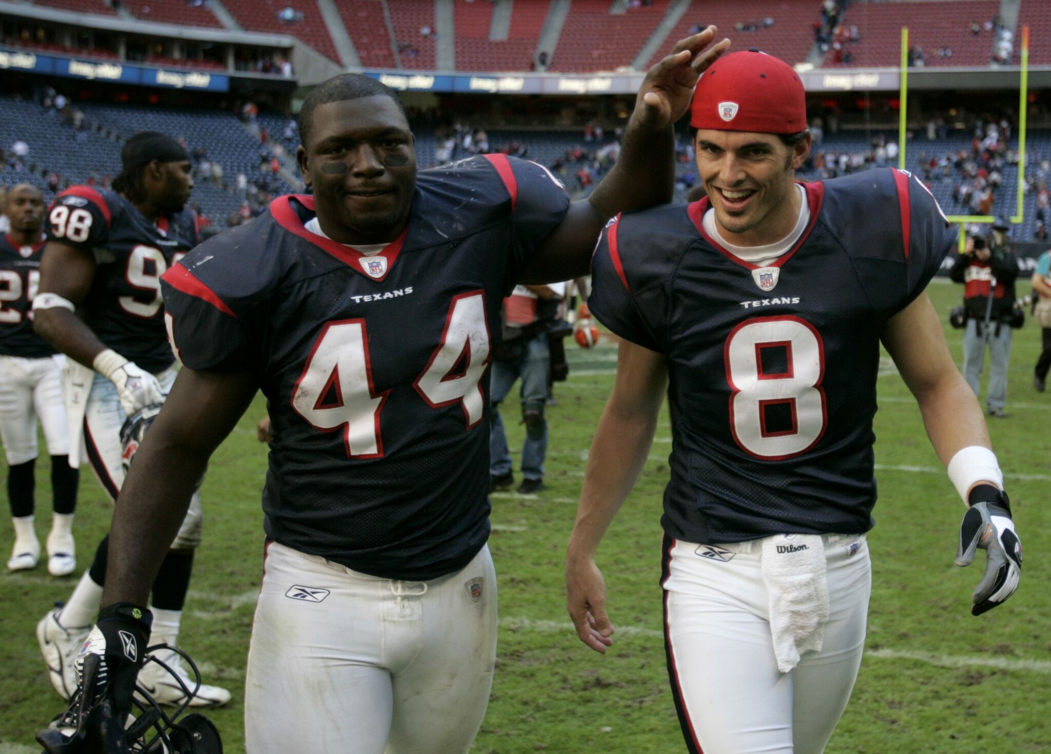 Vonta Leach mocks David Carr for ex Texans QB's take on Jalen Hurts