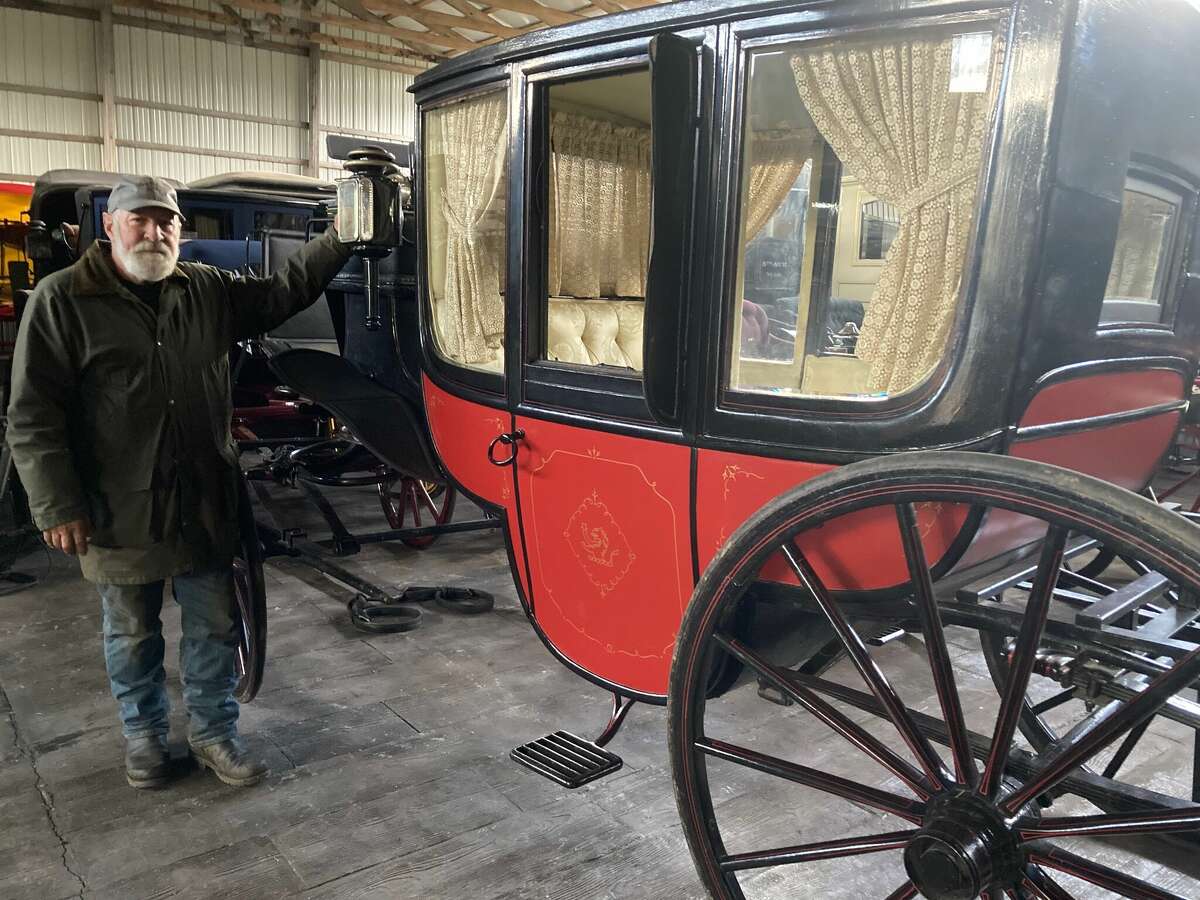 Seen in 'The Gilded Age,' CT horse farm offers vintage sleigh rides