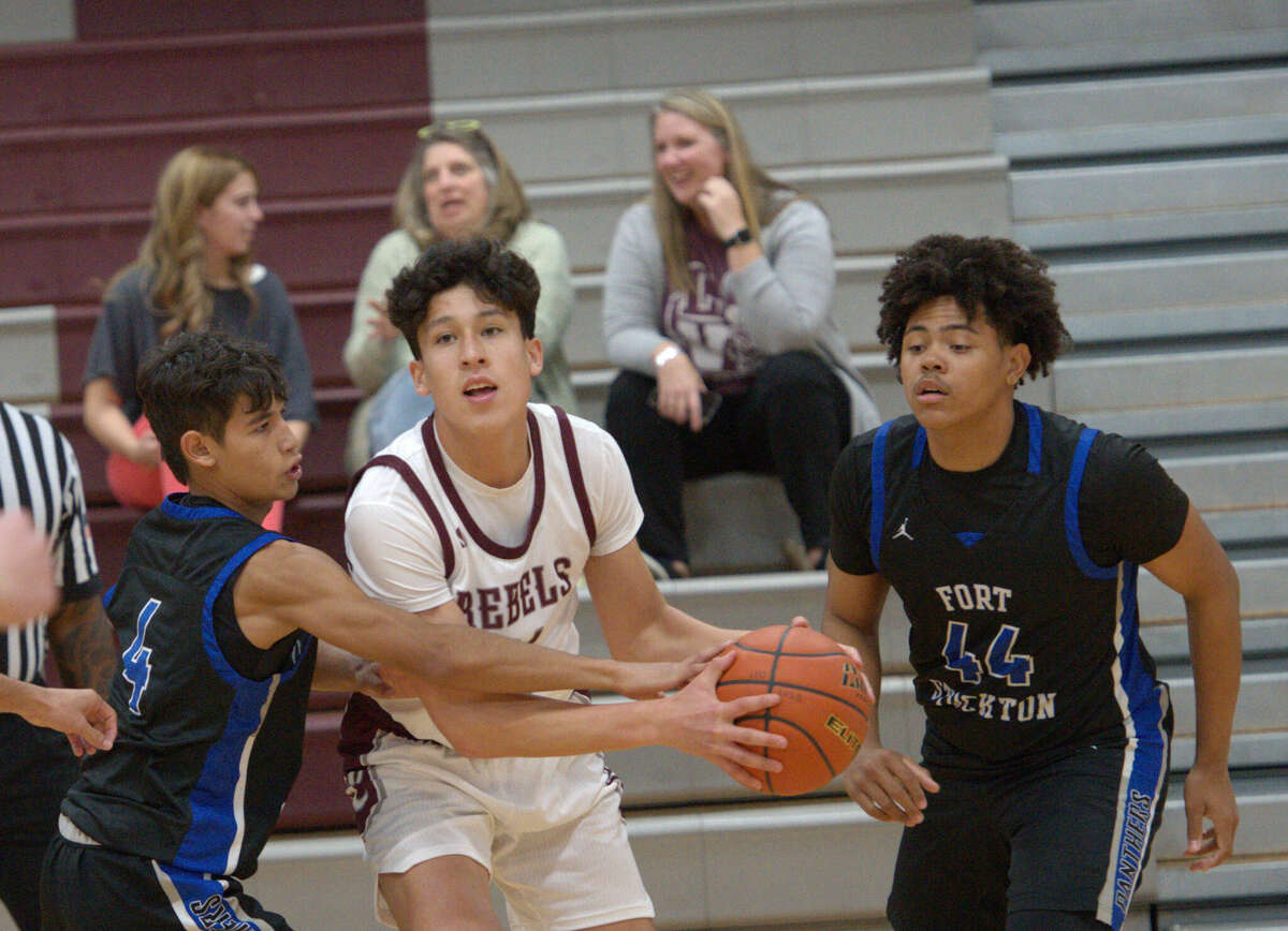 HS BOYS BASKETBALL: Rodriguez leads LHS to win in Oilman’s opener