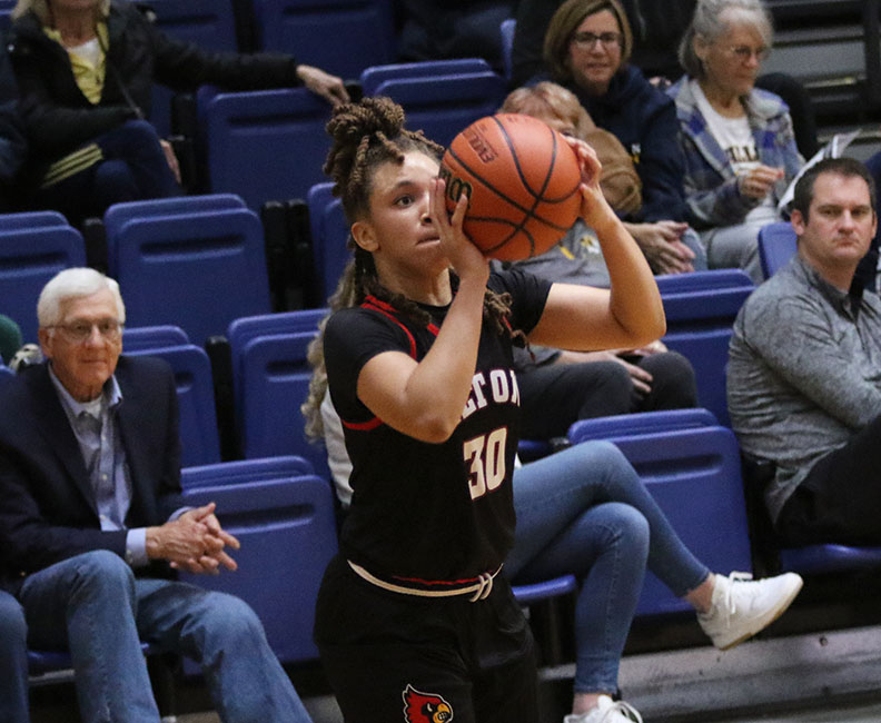 Alton starts fast, holds off O'Fallon's rally