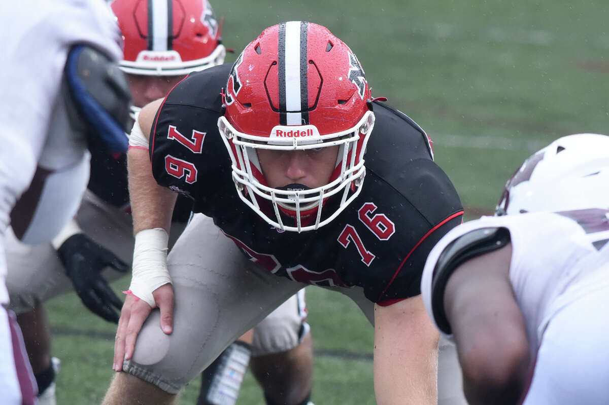 New Canaan DL Miles Chisholm embracing final game with Rams