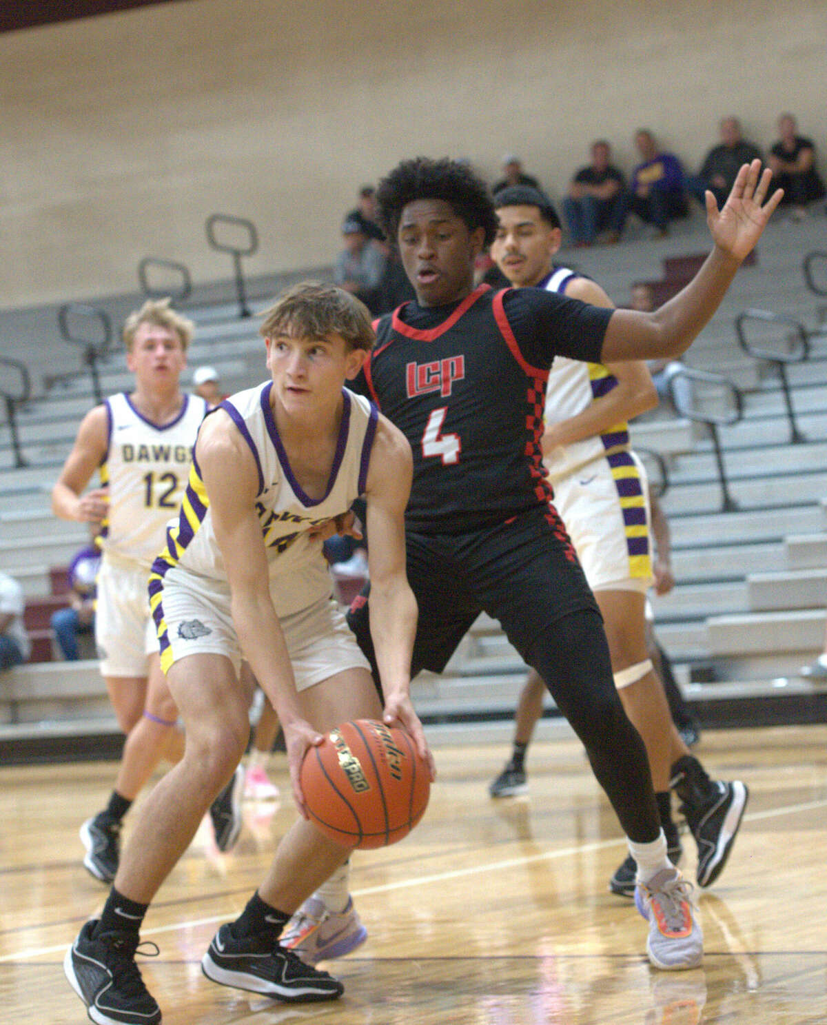HS BOYS BASKETBALL: MHS squanders Oilman’s game against Lubbock-Cooper