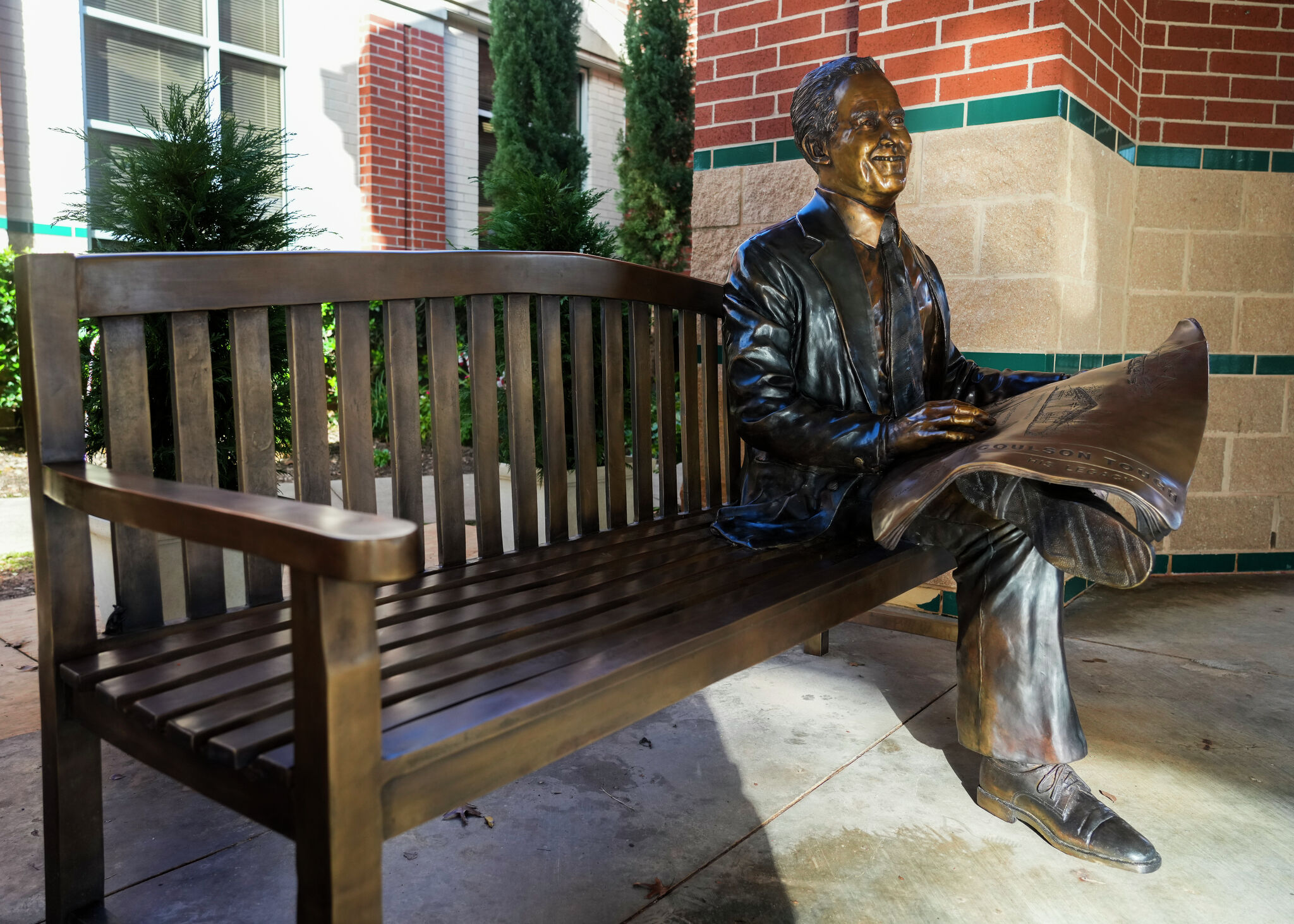 Woodlands architect Coulson Tough remembered with new school sculpture