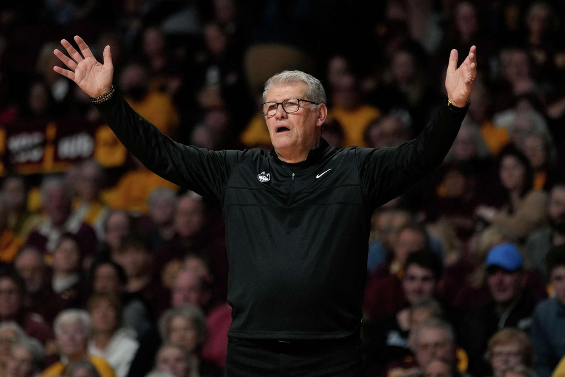 Where ESPN bracketologist Charlie Creme seeds UConn women's basketball