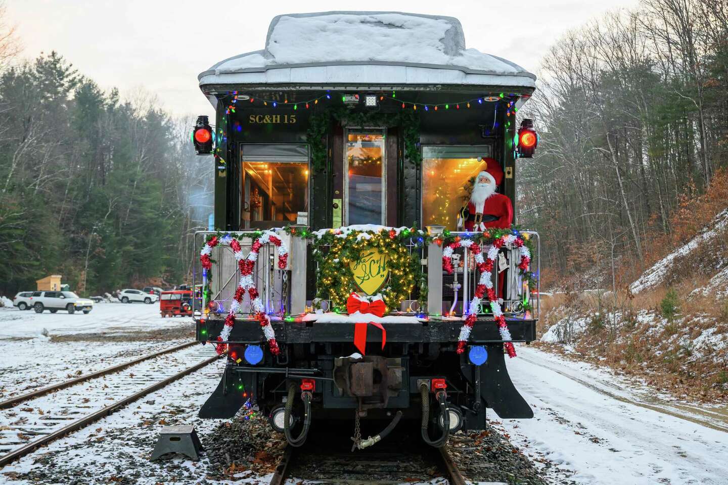 Saratoga Corinth & Hudson train hosts holiday-themed rides in December
