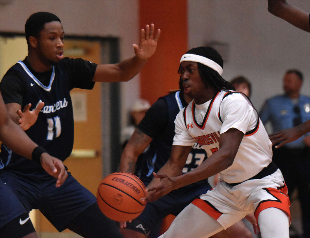 Edwardsville bounces back with win over Belleville East