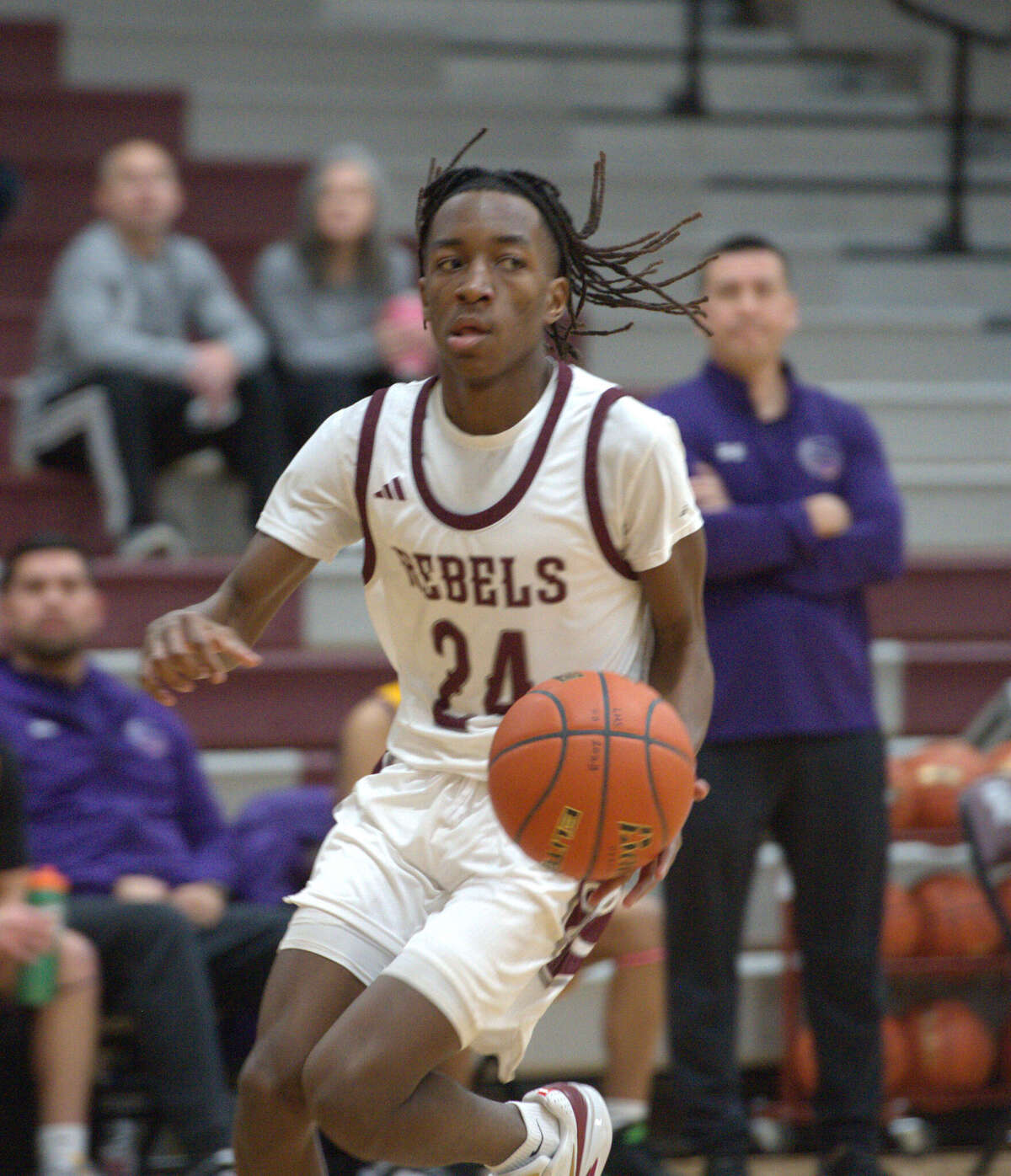 HS BOYS BASKETBALL: Legacy finishes Oilman’s Classic with 3-1 mark