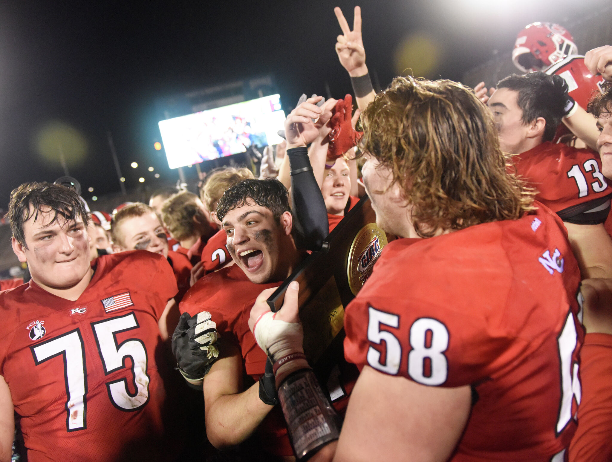 New Canaan rallies to beat Darien for Class L crown, 14th state title