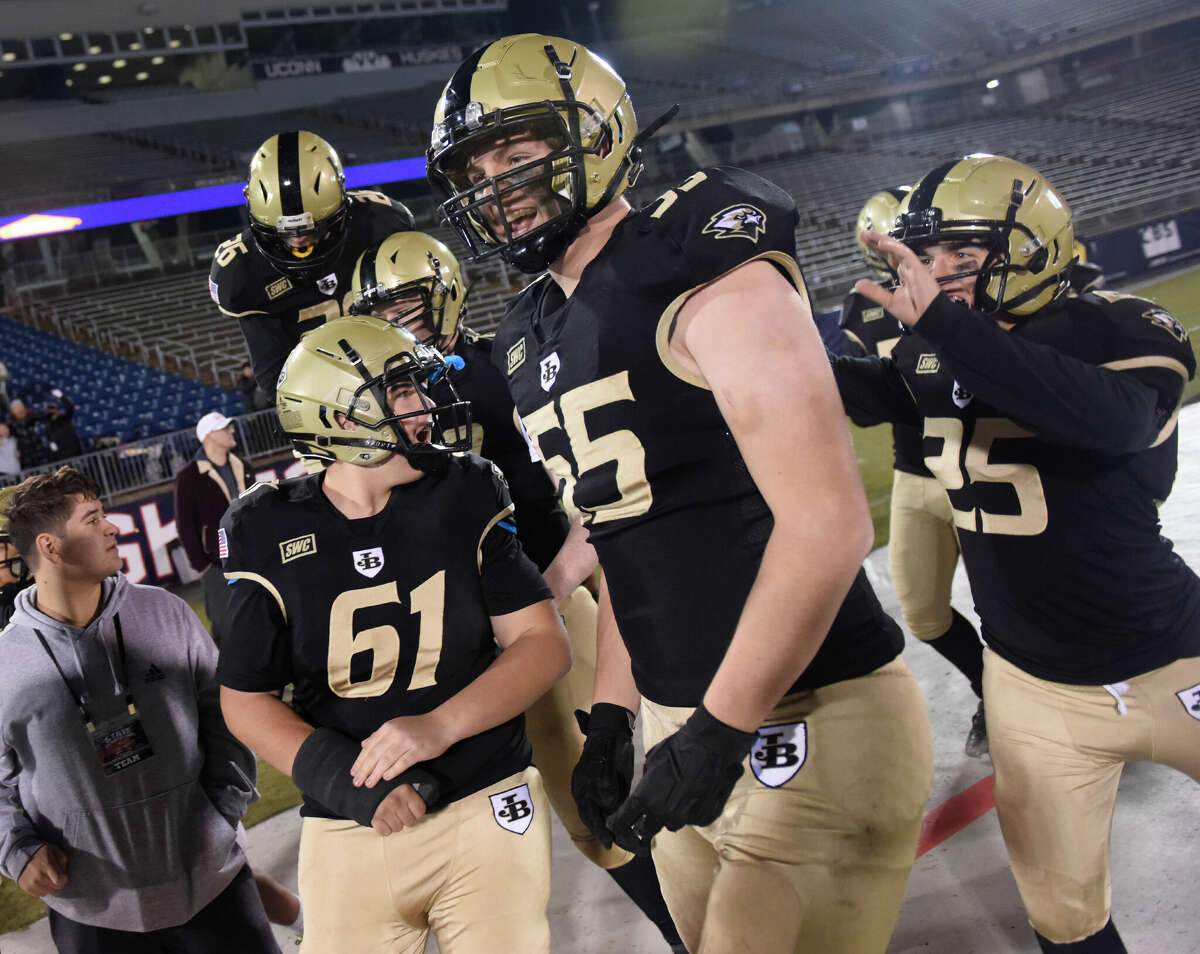 Joel Barlow wins second straight Class SS football championship