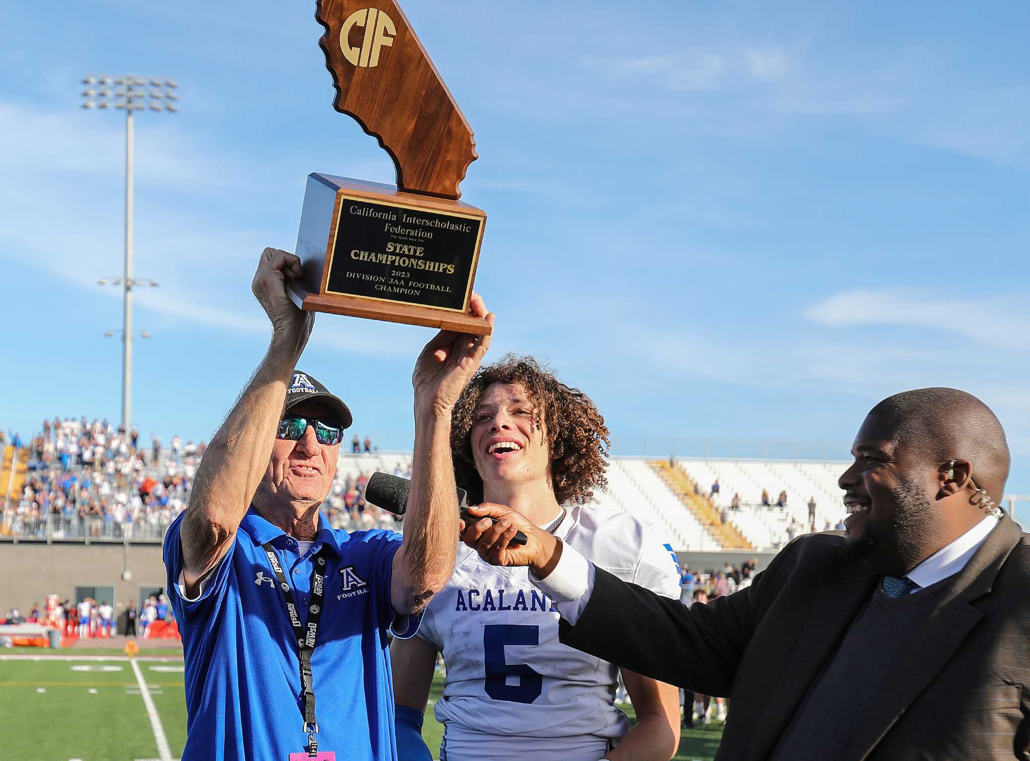 2023 Unofficial Metro football awards: Top coach, underclassmen, game