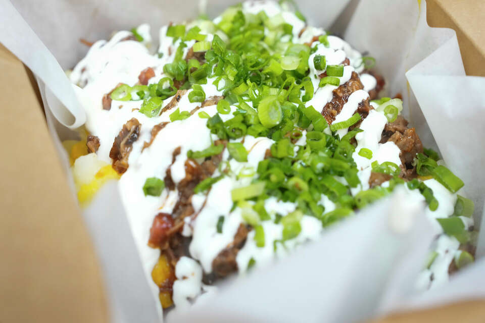 Lake Conroe potato bar has fun toppings, dessert spuds