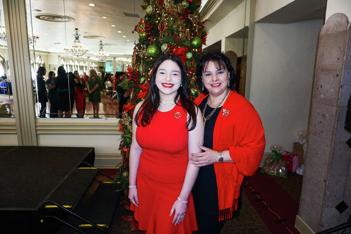 Gallery: Princess Pocahontas Council Mother-Daughter Luncheon