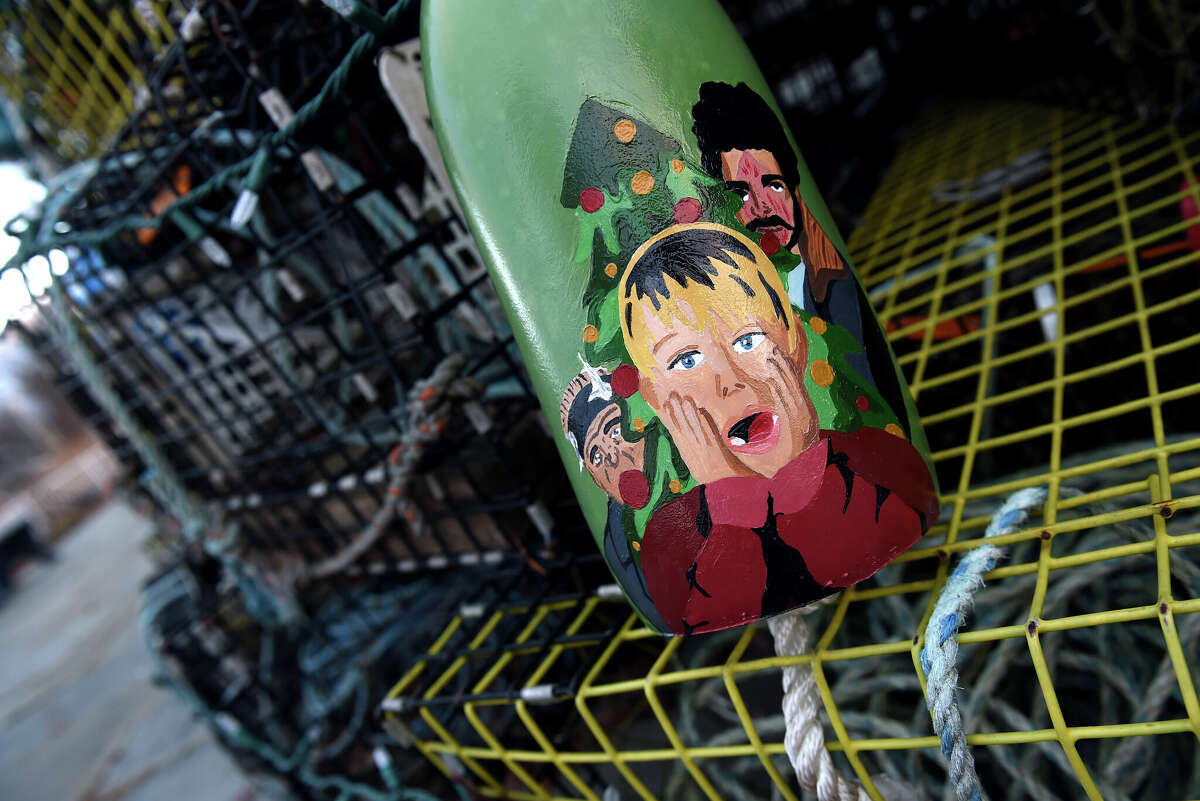 In photos: Milford welcomes holiday season with buoy tree lighting