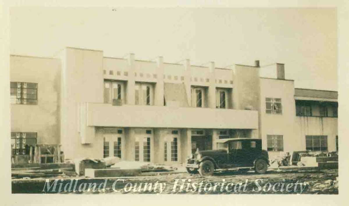 Newspaper prompts building boom in St. Andrews/Helen area