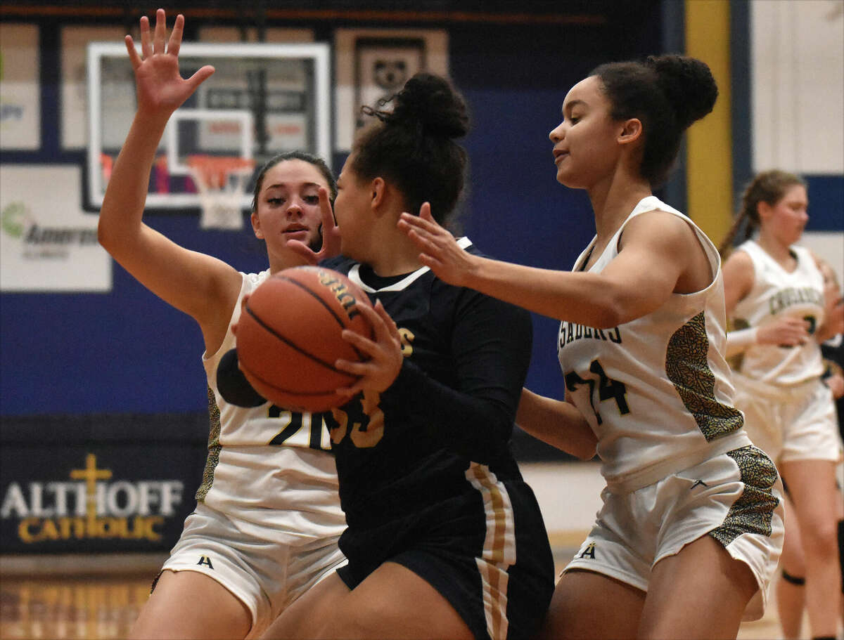 Crusaders end Griffins' 16-game winning streak inside GMC